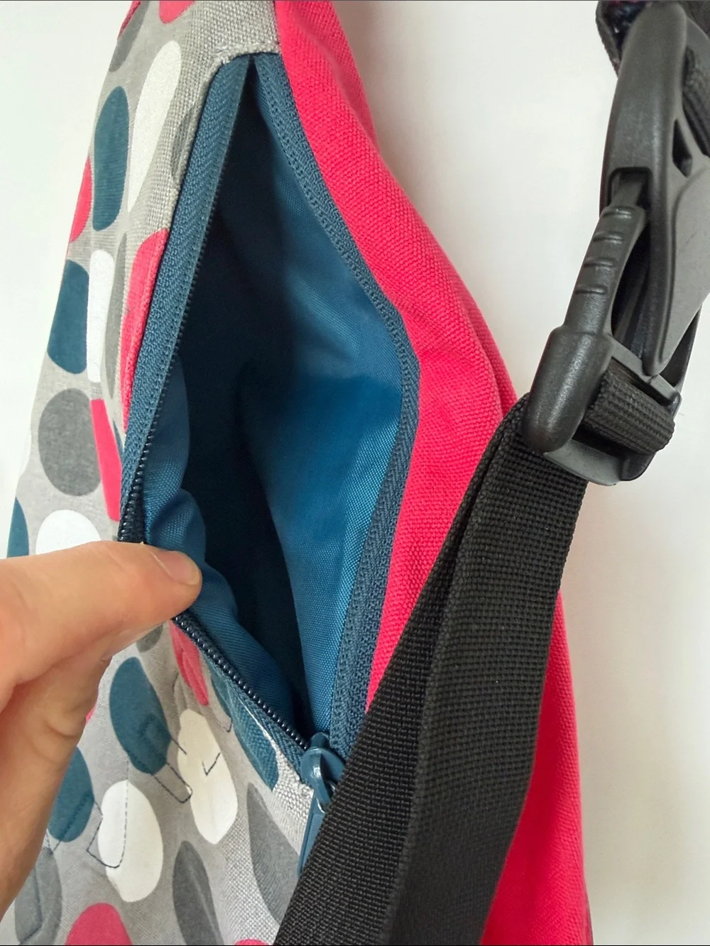Kavu | Bags | Kavu Hot Pink Sling Pack With Polka Dot Pocket | Poshmark